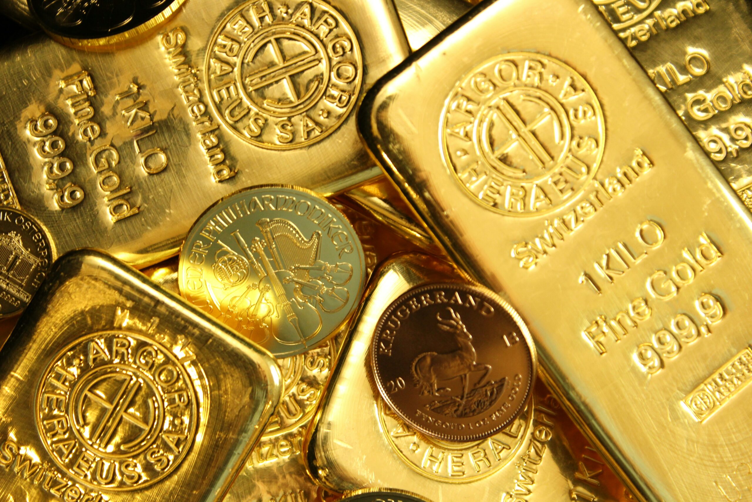 The Golden Future: Predicting Gold's Surge in 2025 - Sonalist